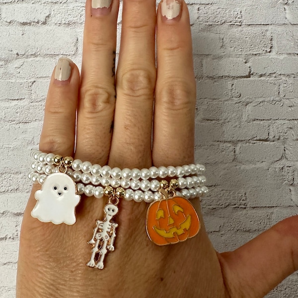 4, 20 or 50 BULK Enamel Ghost Charms, Cute Happy Ghost Charm, Halloween ...
