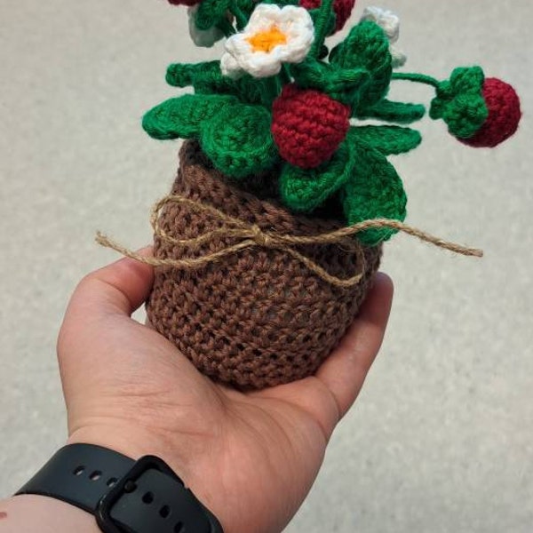 Crochet Strawberry Plant Pattern: Amigurumi Flowers PDF - Etsy