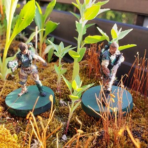 Shadow Dress / Cloak 40mm Miniature sculpted by C27 - Etsy