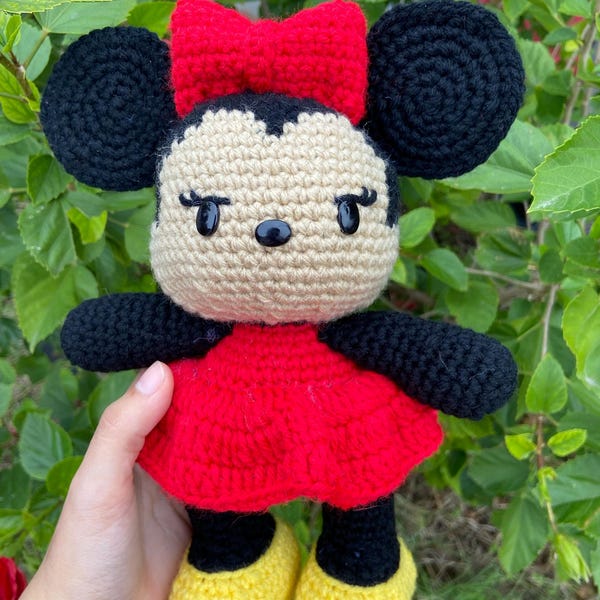 Mika the Mouse | Amigurumi Crochet Pattern by Linhas De Algodão ...