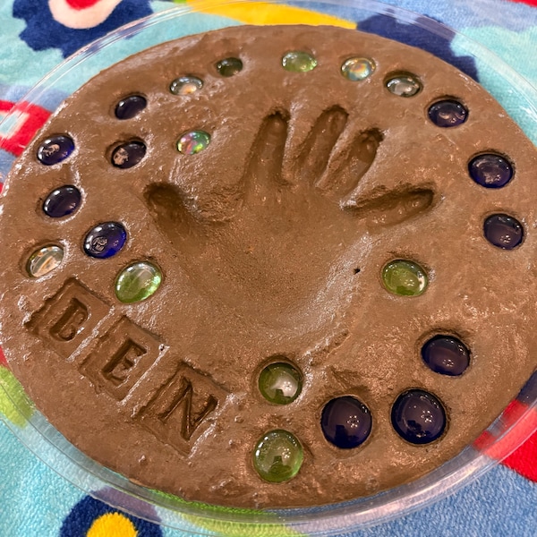 Outdoor Stepping Stone DIY Kit – Garden Cement Handprint Stone ...