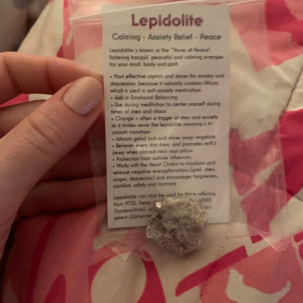 Raw Lepidolite Stone - Lilac Lepidolite Crystal - Raw Lepidolite ...