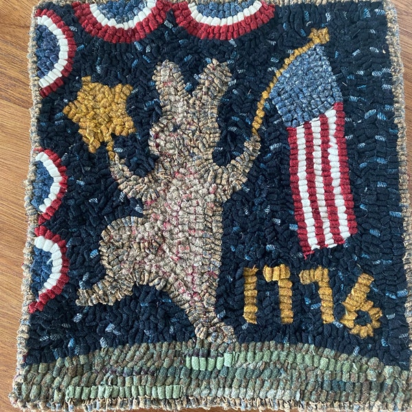 Liberty Bunny - A Rhonda Thomas Original Primitive Rug Hooking Pattern ...
