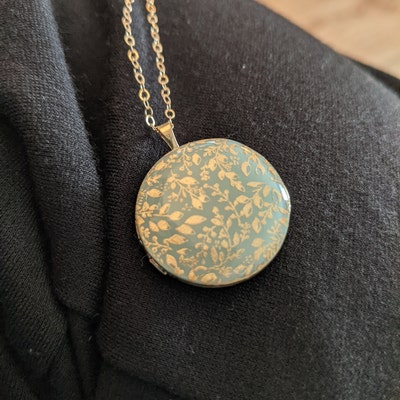 Gold Leaf Enamel Locket Flower Jewelry Locket Necklace With Photo - Etsy