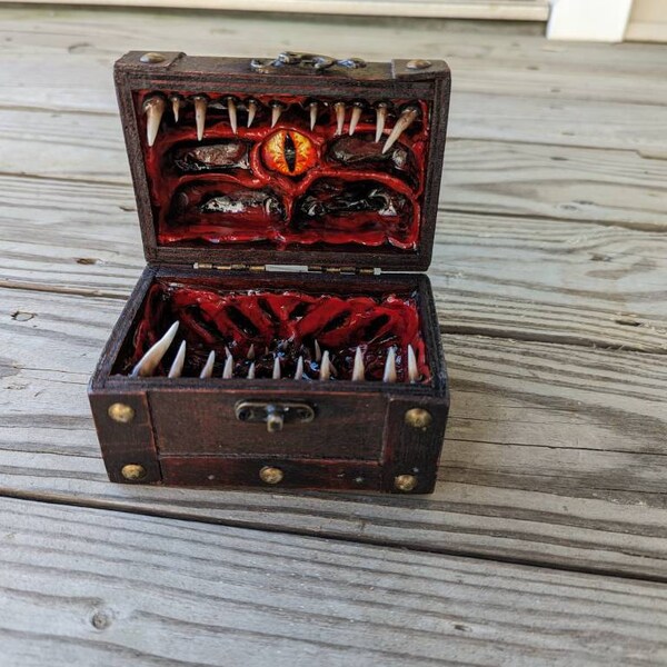 Open Lung Style Mimic - Small White Mimic Dice Box - Etsy