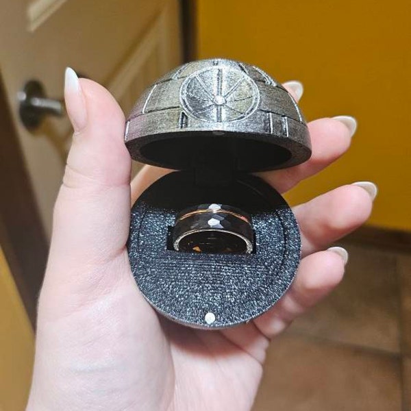 Death Star Ring Box | for Weddings or Marriage Proposals | Stand and ...
