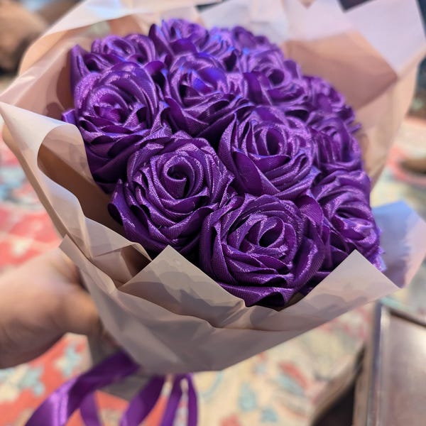 Bouquet de mariage en satin hypoallergénique, bouquet de roses ...