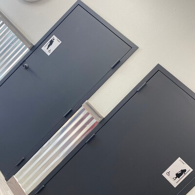 Free Shipping Silver Acrylic Italian ADA Restroom Signs - Etsy