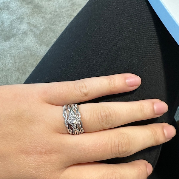 14K Diamond Twisted Wedding Band / Diamond Ring / Twisted Band ...