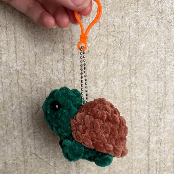 Turtle Keychain Pattern | No Sew Keychain Patterns | Crochet Keychains ...