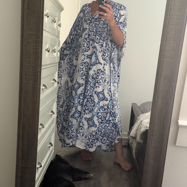 Mens Caftan Blue Red Majolica Print Caftan for Men, Kaftan Tunic Pool ...