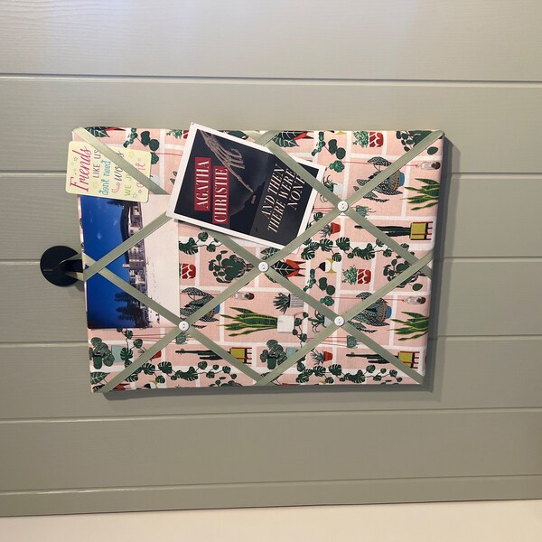 Handmade Fabric Notice Board in a William Morris Print Fabric - Etsy