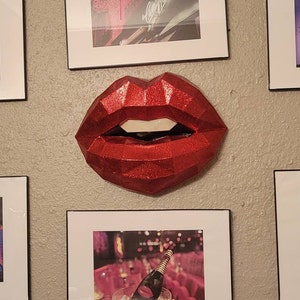 3D Papercraft Lips Template Low Poly Pucker up Lips Wall Art Decor ...