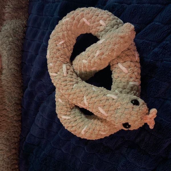 Pretzel Snake Crochet Pattern - Etsy