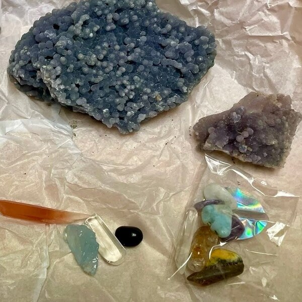 Rare Grape Agate Freeform Tiny but Mighty Clusters of Grapes in Many ...