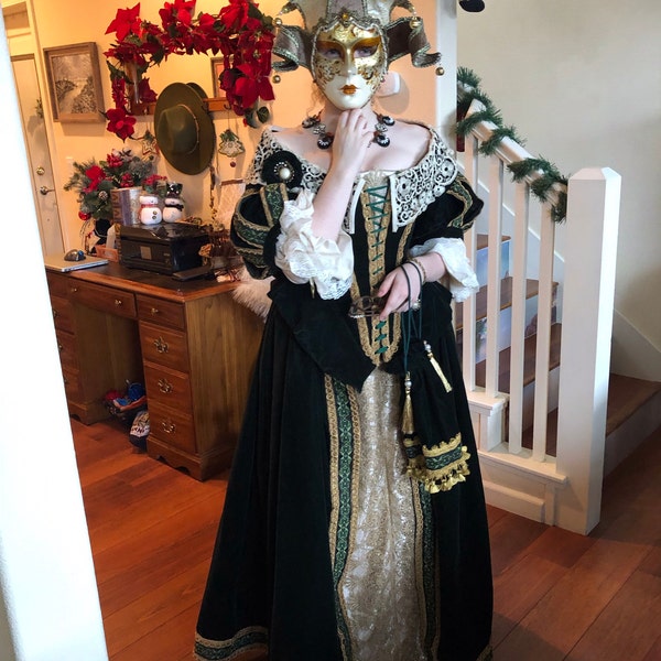 Instructive Costume Design - History of Women's Costumes Throughout the ...