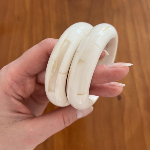 MOD Black & White Resin Smooth Bangle Bracelet Vintage Chunky Bangle ...