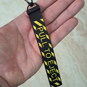 Pull to Eject Key Chain Keyring Luggage Tag Zipper Pull Bag Key Ring ...