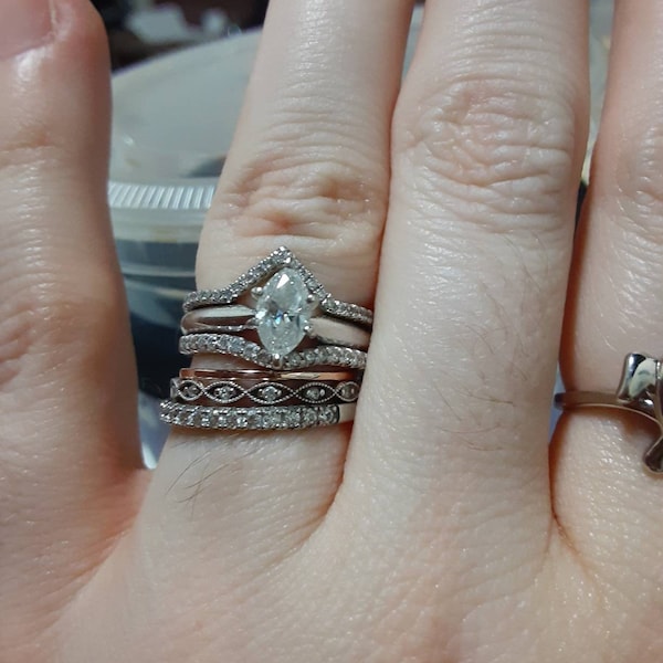 Solid Gold Wedding Ring With Diamonds, 14K / 10K Gold 2mm Rectangle ...