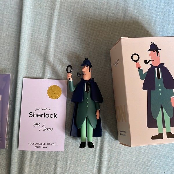 The Guard - Collectable London Art Toy I Souvenir Collectible Design ...