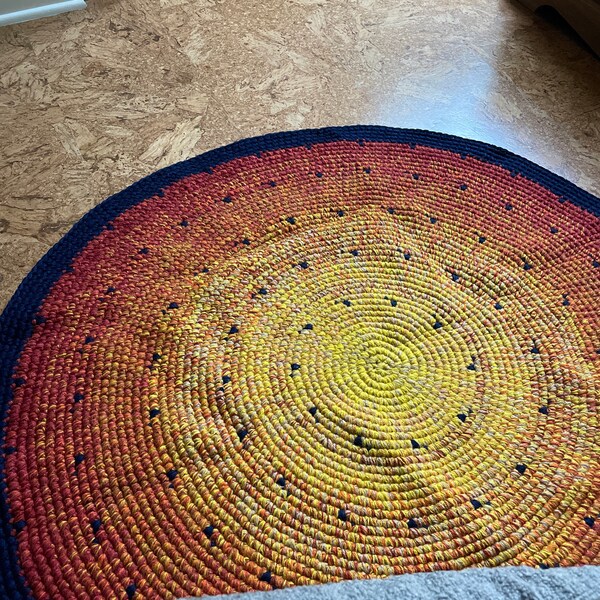 Round Area Rug, 54'' in Diameter, Hand Crochet, Ready to Ship, Wool Rug ...