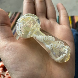 Flower Glass Pipe Glow in Dark Glass Pipe Beautiful Aesthetic Pipe ...