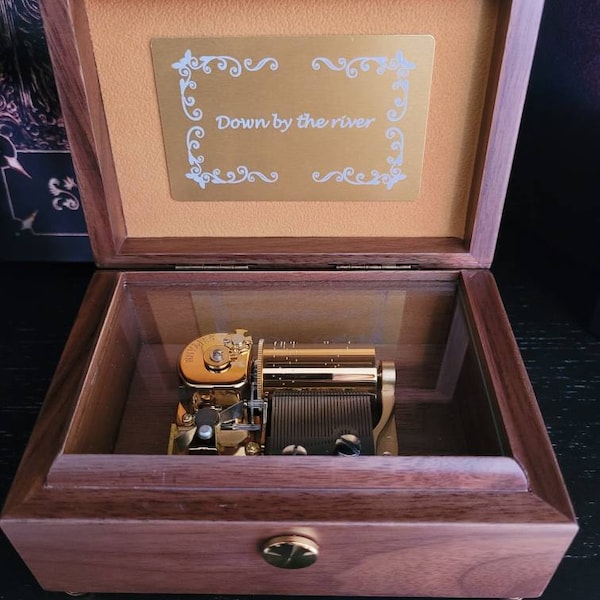 Heart-shaped Wind-up Music Box | Maple Wood | Rosewood | Walnut ...