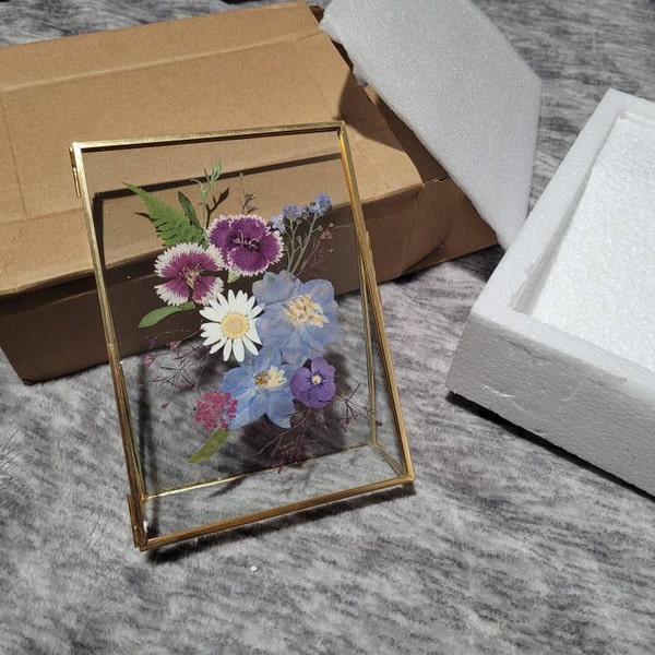 Pressed Flower Frame, Christmas Pressent, Pressed Flower Art, Flower ...