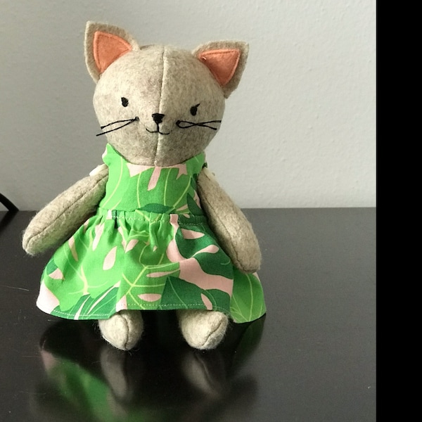 Cat With Dress Pattern and Tutorial. 7" Tall ( 18 Cm ) - Etsy