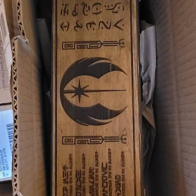 Wooden DOUBLE Lightsaber Box customizable - Etsy