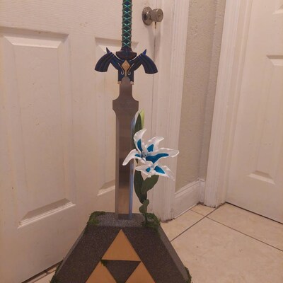Legend of Zelda Triforce Display Pedestal of Time for Master Sword ...