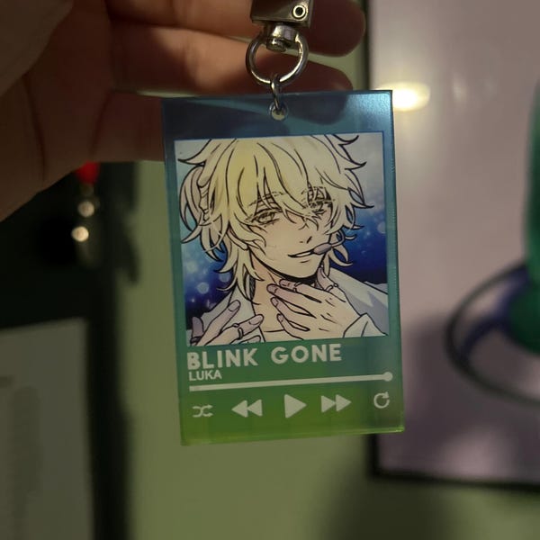 BLINK GONE Alien Stage Keychain Charms - Luka Till // Alnst Fan Art ...