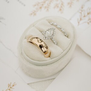 VELVET RING Box IVORY Wedding Rings Box French Ring Box - Etsy