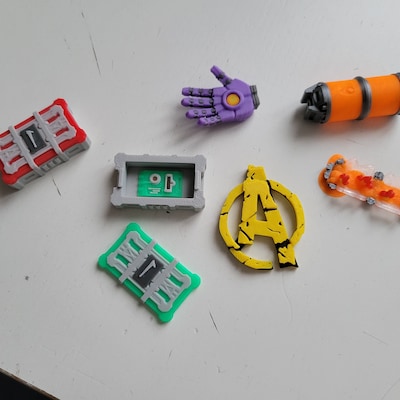 Marvel Zombicide 3D Interactive Tokens Sentinel Hand Avengers Sign and ...