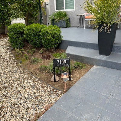LAWN MOUNTED Stone Address Plaque With Engraved Numbers. Address Sign ...