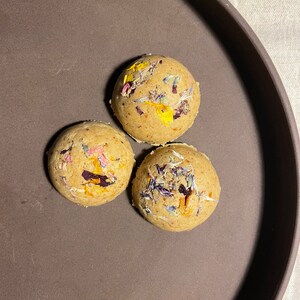 Edible Dried Flower Sprinkles for Decorations, Cooking, Free Shipping ...