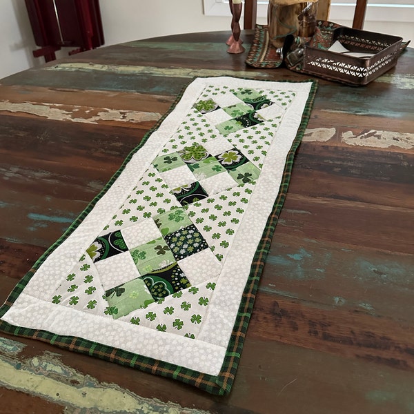 Scrappy 9-patch Table Runner PDF - Etsy