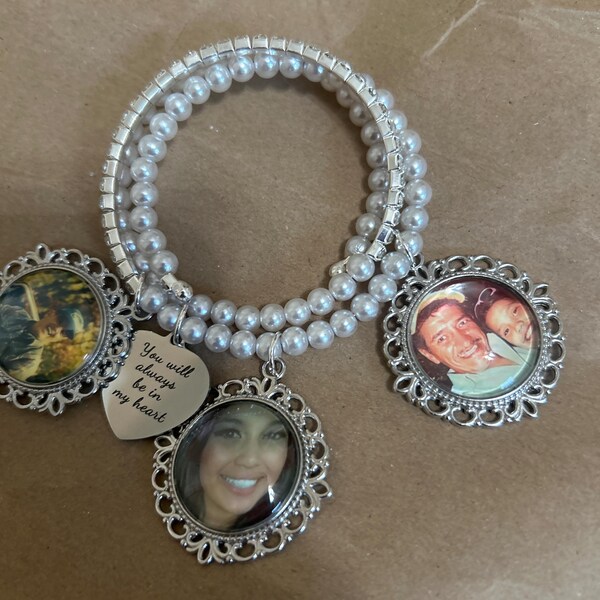 Customized 20 Photos Mini Album Keychain, Photo Scrapbook Keyring ...