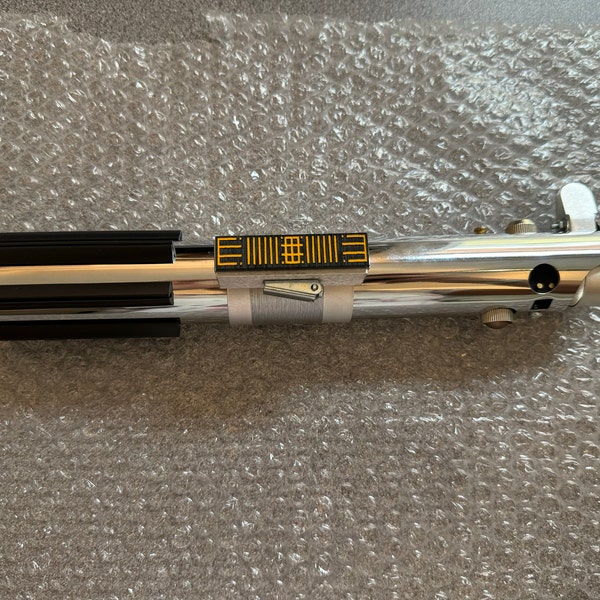 Terminator Prop T-800 CPU Brain Chip' in Display Case - Etsy UK