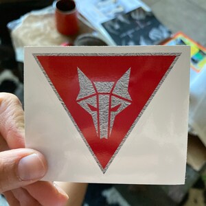 Red Rising Howler Vinyl Sticker - Etsy