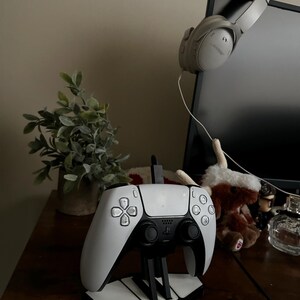 Custom Display Stand for Wavebird Nintendo Gamecube Controller 3D ...