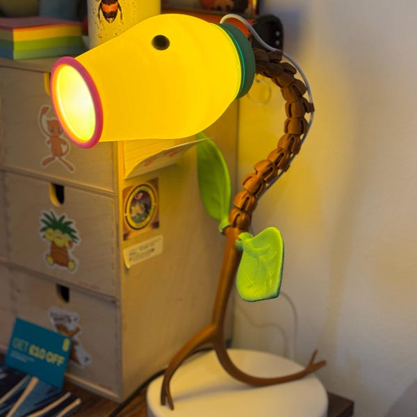 Articulated Plant LED Desk Lamp – 3D Printed Geek Table Light ...