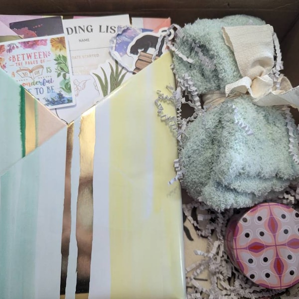 Blind Date With a Book Box: Surprise Book & Bookish Gifts - Etsy