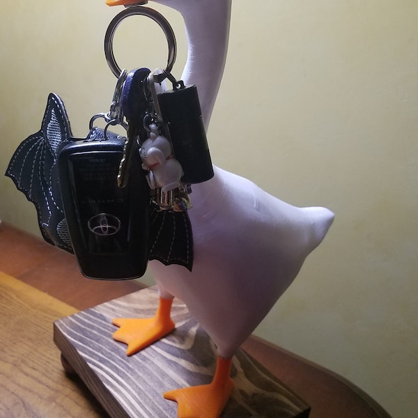 Untitled Goose 3D Printed Magnetic Statue - Etsy