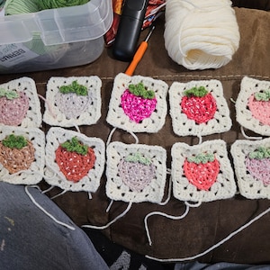 Crochet Pattern Strawberry Applique Embellishment - Etsy