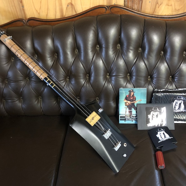 3-STRING SHOVEL GUITAR! Ready-to-ship Justin Johnson Signature Shovel ...