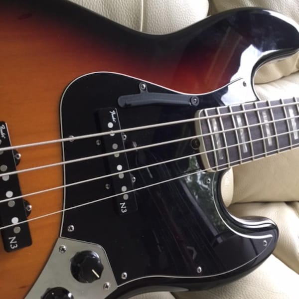 Jazz Bass Thumb Rest (4 String), Ergonomic Bass Guitar Thumb Rest ...