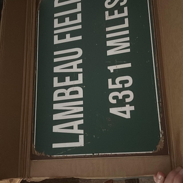 Personalized Lambeau Field Distance Sign: Green Bay Packers Decor - Etsy