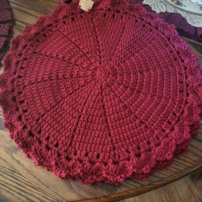 Crochet Plate Charger/ Handmaid Dinning Charger/ Round Place Setting ...