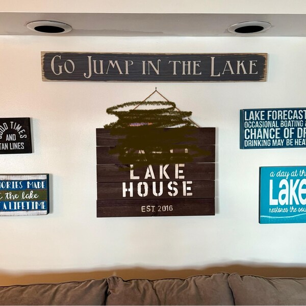 S 452 Wood, Handmade, Long Sign. "it's a Wonderful Life" Written in ...